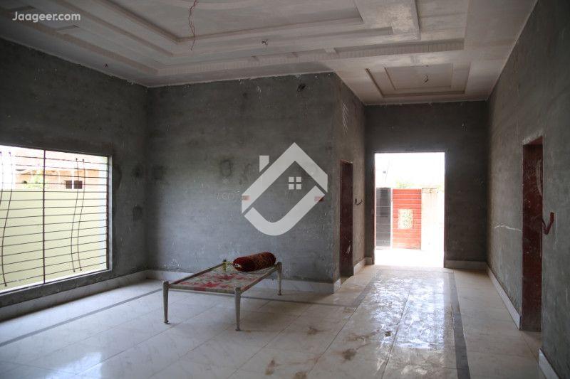 10 Marla House For Sale in New Raza Garden Sargodha