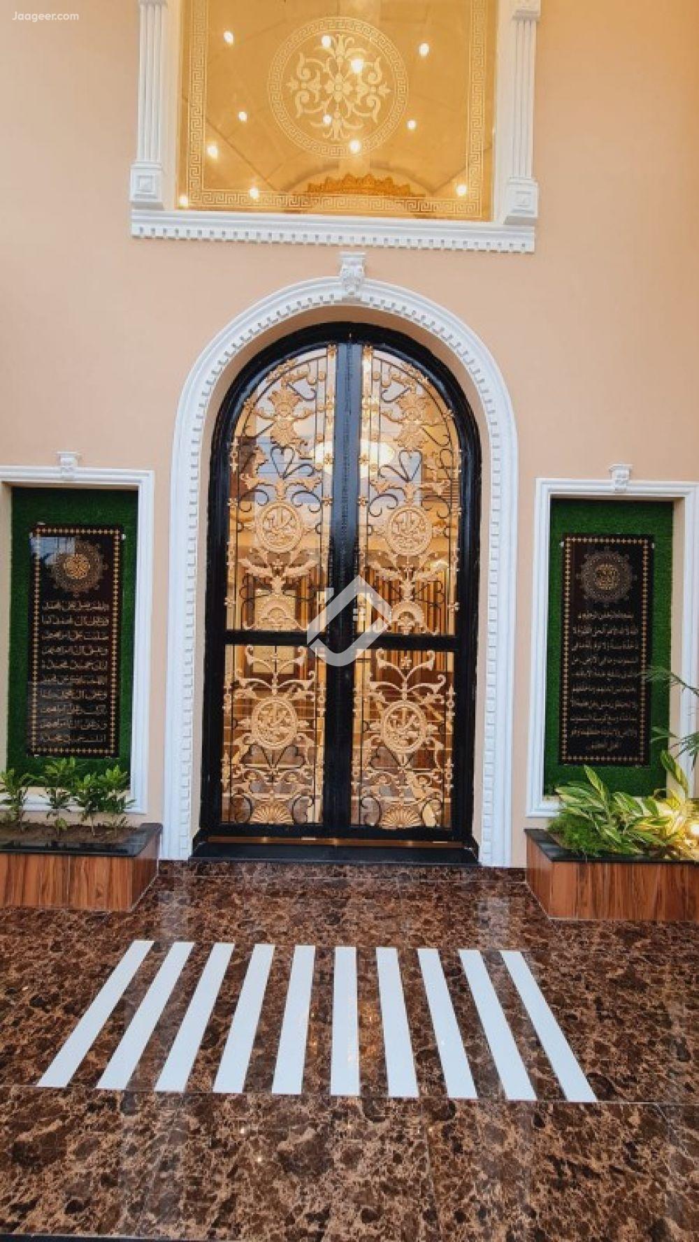 2 Kanal Luxurious Huse For Sale in Valancia Town, G Block Lahore